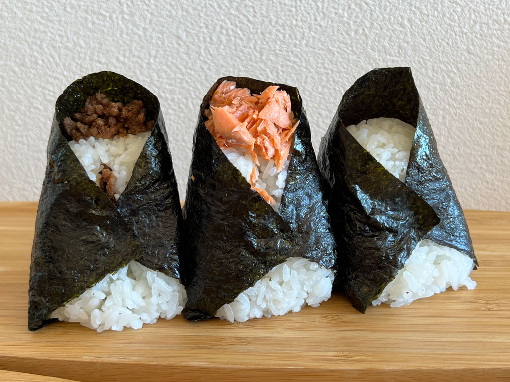 羽曳野市『おにぎり専門店 つやや』山形県つや姫と沖縄の青い海塩を使ったおむすびはウルトラメチャ旨い！！！ | プーさんの満腹日記 | 大阪 ...